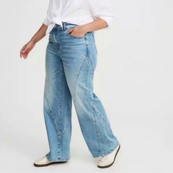 torrid | Jeans | Nwt Torrid Perfect Wide Jeans Size 24 | Poshmark